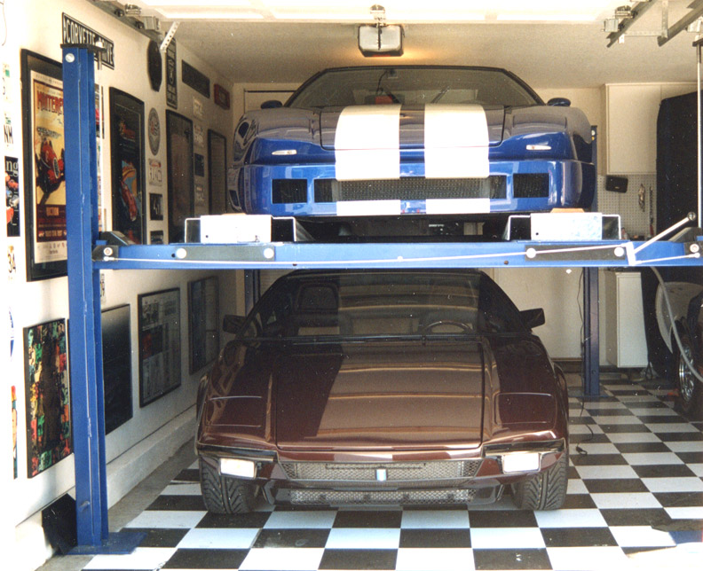 Hoist, car lift, car hoist, service lift